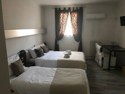 LA BASTIDE D'ENTRAIGUES