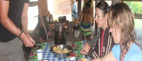 Café da manhã continental todos os dias (USD 5.00 por pessoa)