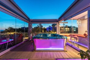 Apartamento | Banheira de hidromassagem privativa