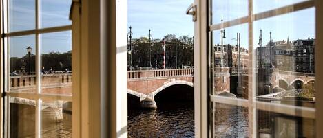 Apartamento, 1 cama de casal, vista para o rio | Vista para a água