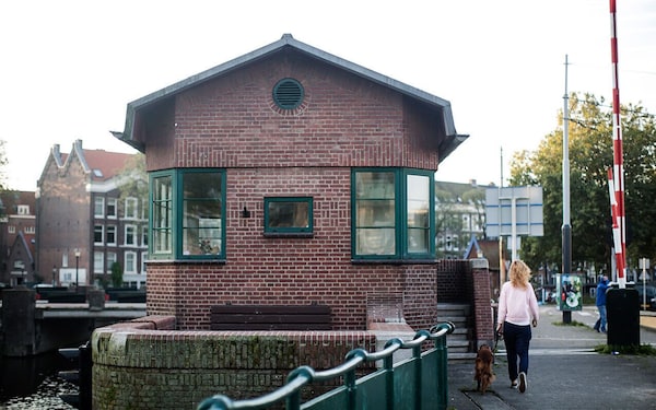 Sweets - Kattenslootbrug - Amsterdam