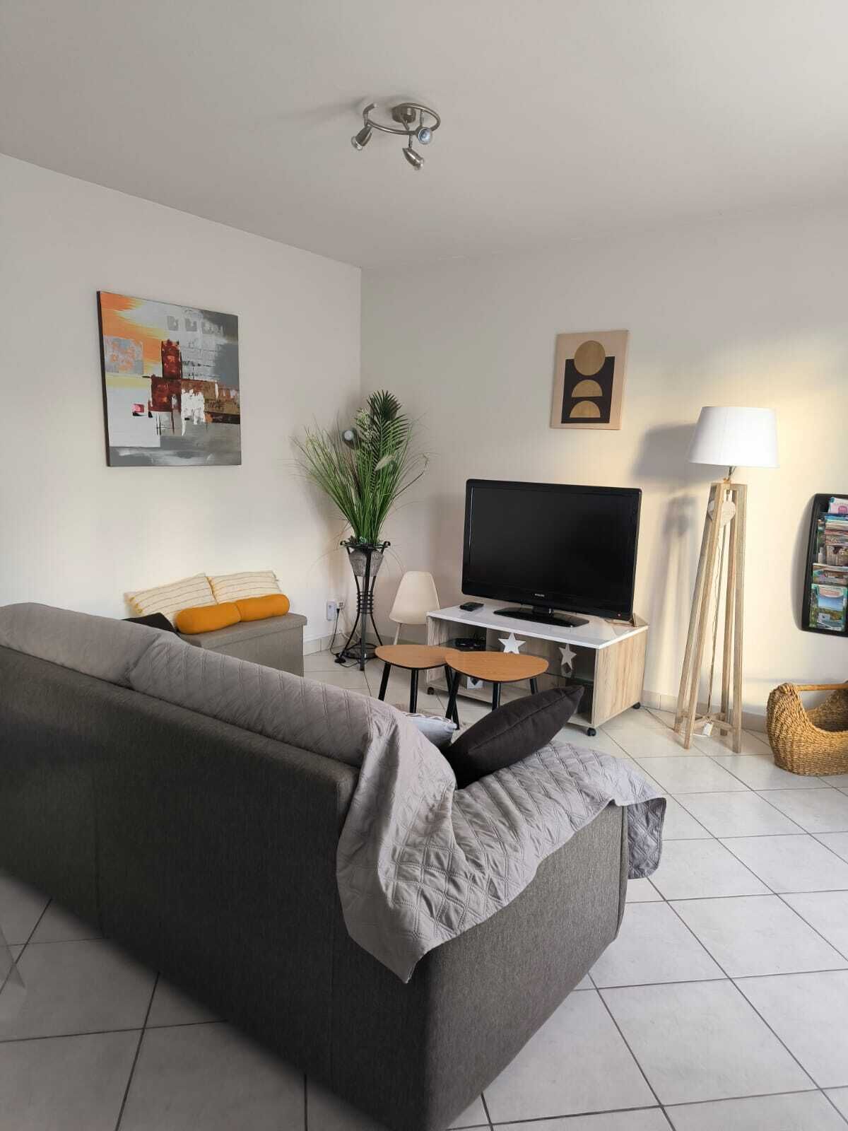 Gîte "Le Petit Hortensia" Avec Terrasse, Proche Montreuil Sur Mer - Montreuil-sur-Mer