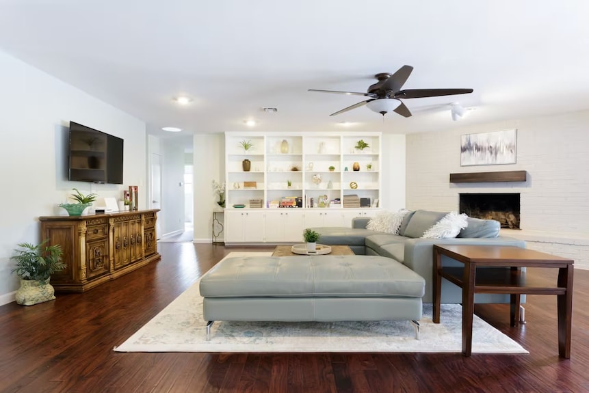 Relájese Junto A La Piscina En Una Lujosa Casa Frente Al Arroyo En Round Rock - Round Rock, TX