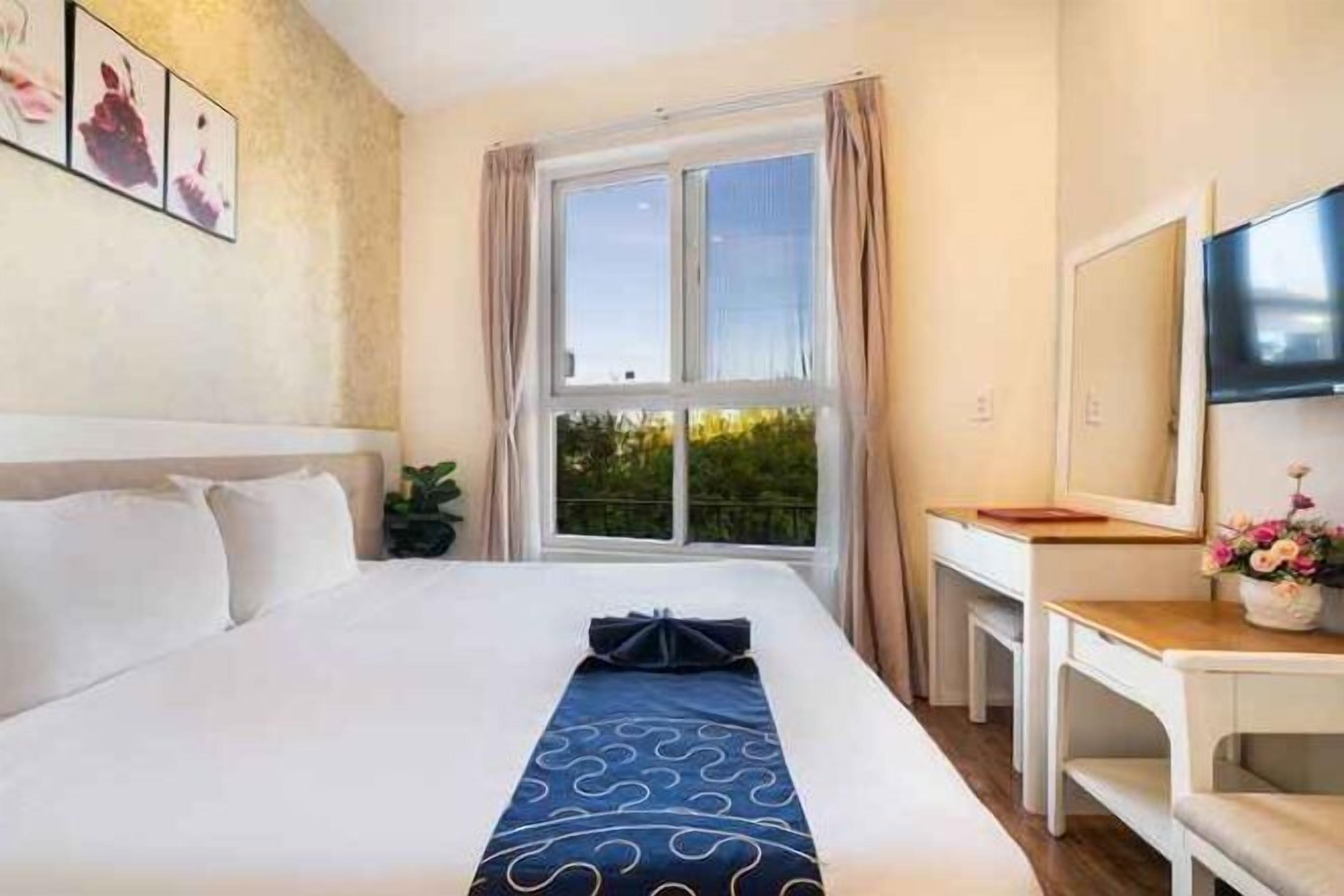 Frigobar, escrivaninha, quartos à prova de som, Wi-Fi de cortesia