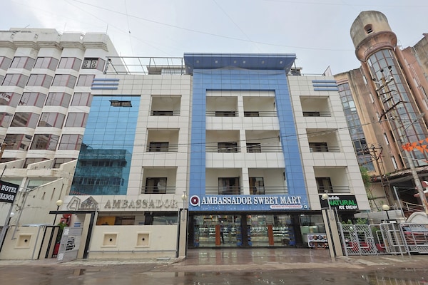 Hotel Ambassador - Vadodara