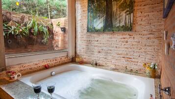 Van gogh | Banheira de hidromassagem privativa