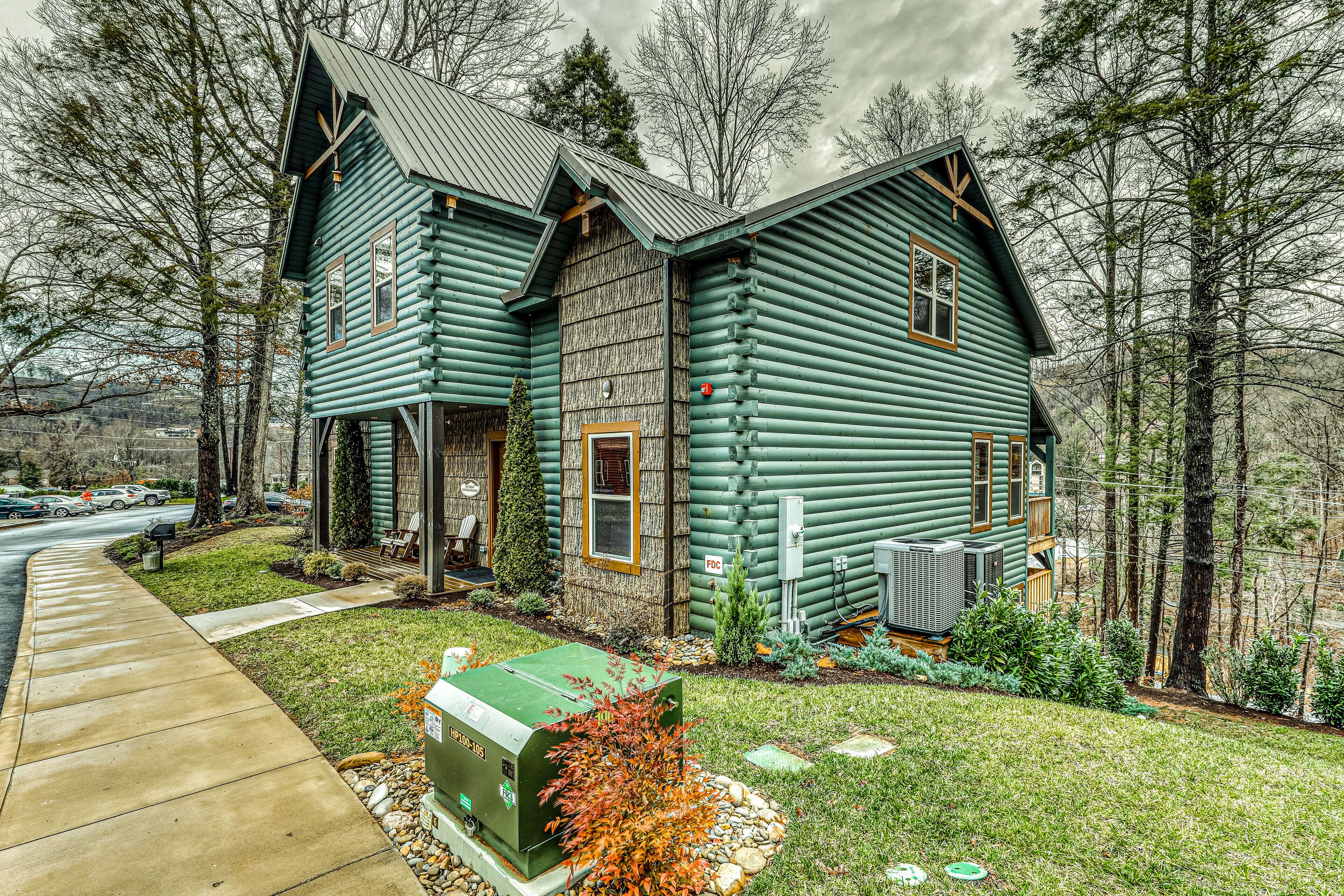 TANASI LODGE - Weddings-Retreats-Family Getaways- Gatlinburg ...