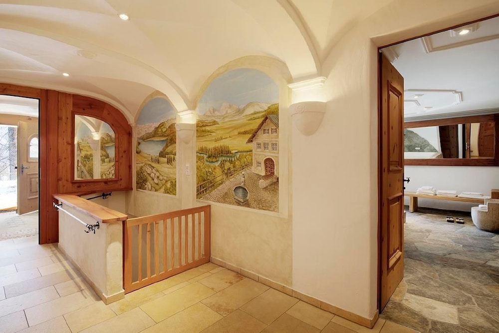 Ferienhaus La Punt-chamues-ch Für 1 - 18 Personen Mit 8 Schlafzimmern - Ferienhaus - Madulain