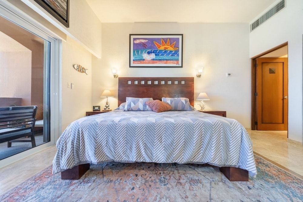 Beautiful Waterfront One Bedroom Condo With Great Views Of The Sea Of Cortez - Los Barriles
