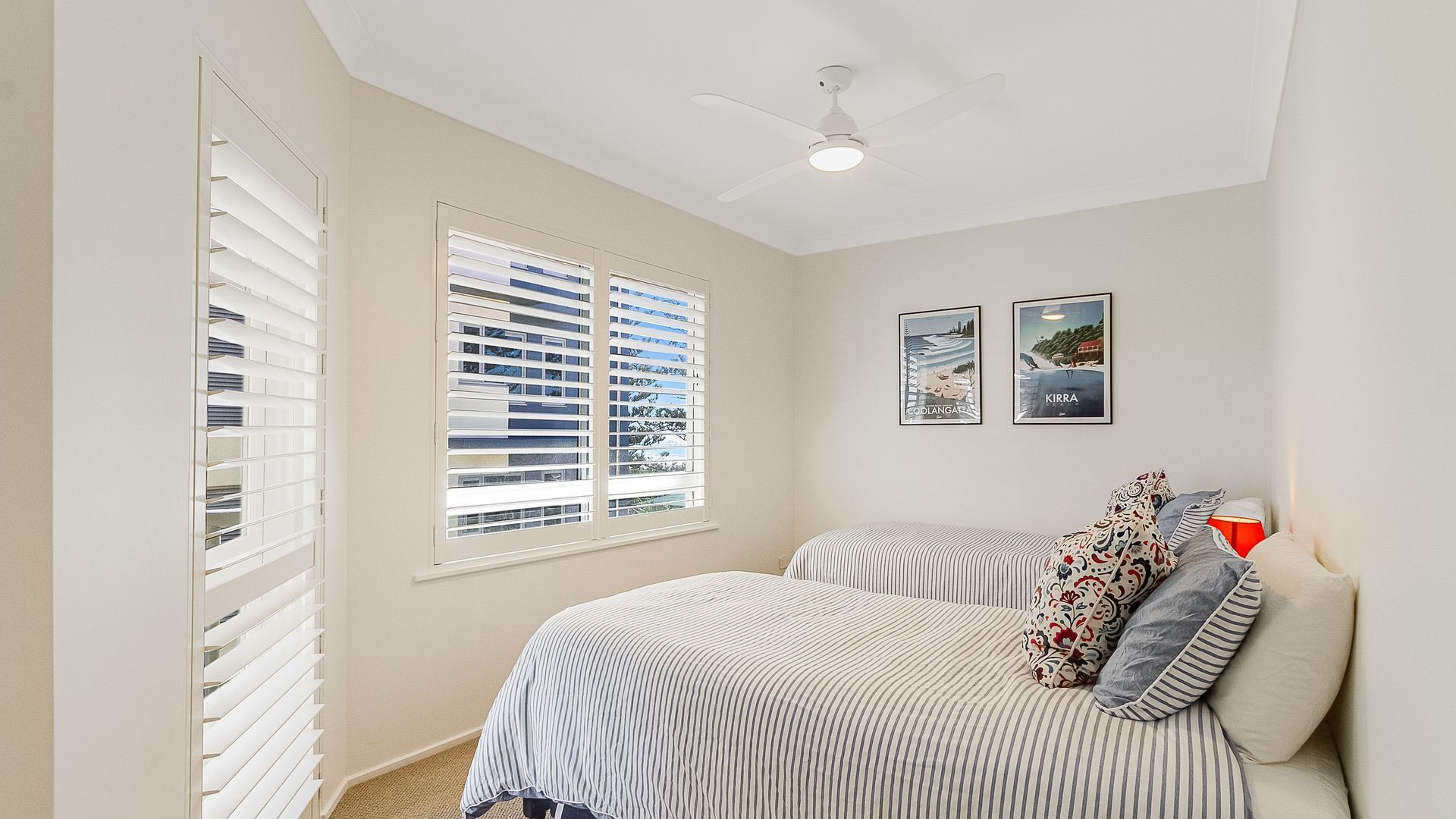 Beach Pines 5 - Fully Renovated North Kirra Beachfront - Min. 3 Night Stays - Coolangatta