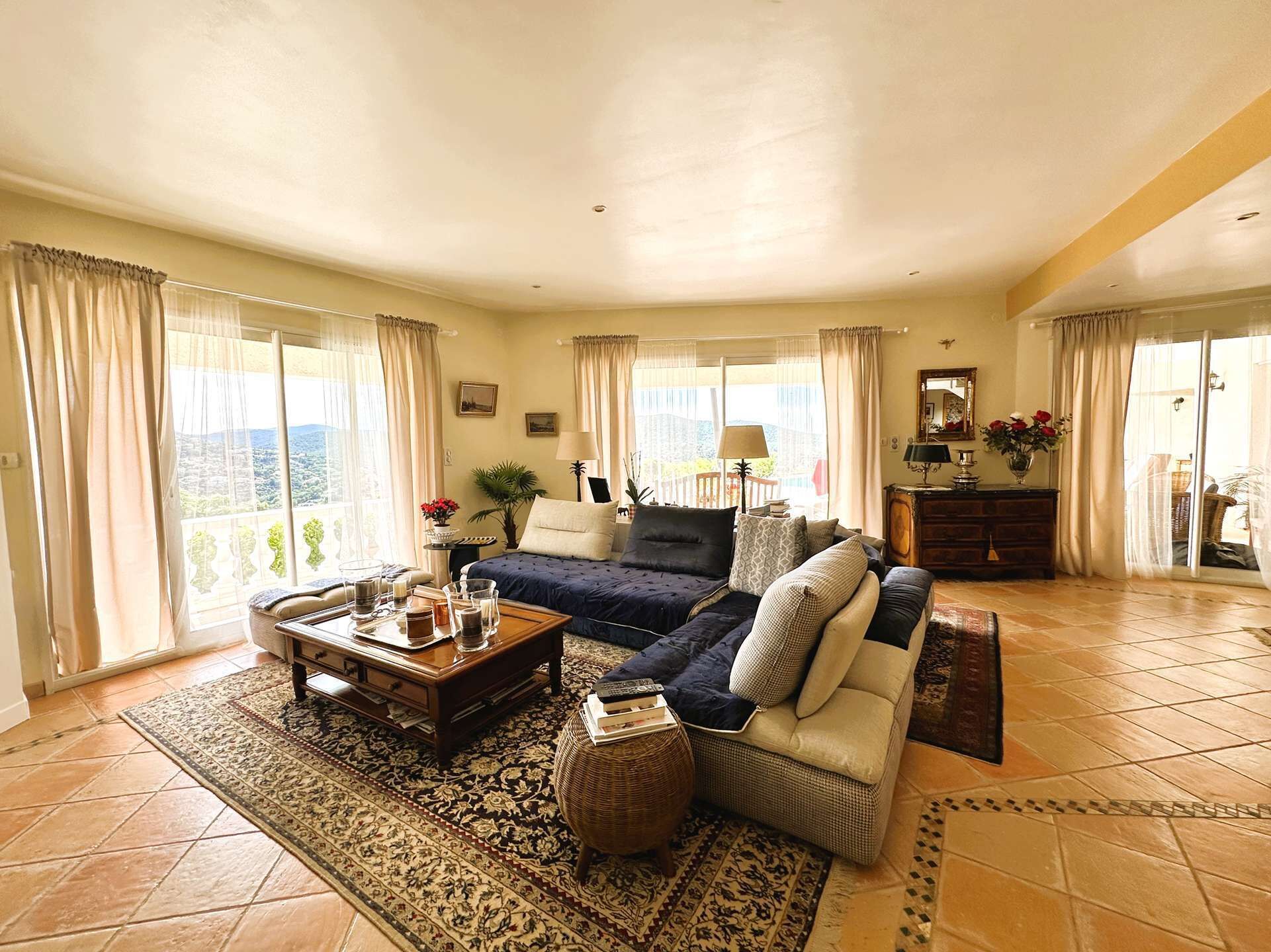 Villa Pour 6 Personnes Avec Piscine Et Vue Mer Au Domaine De Valcros à La Londe Les Maures - La Londe-les-Maures