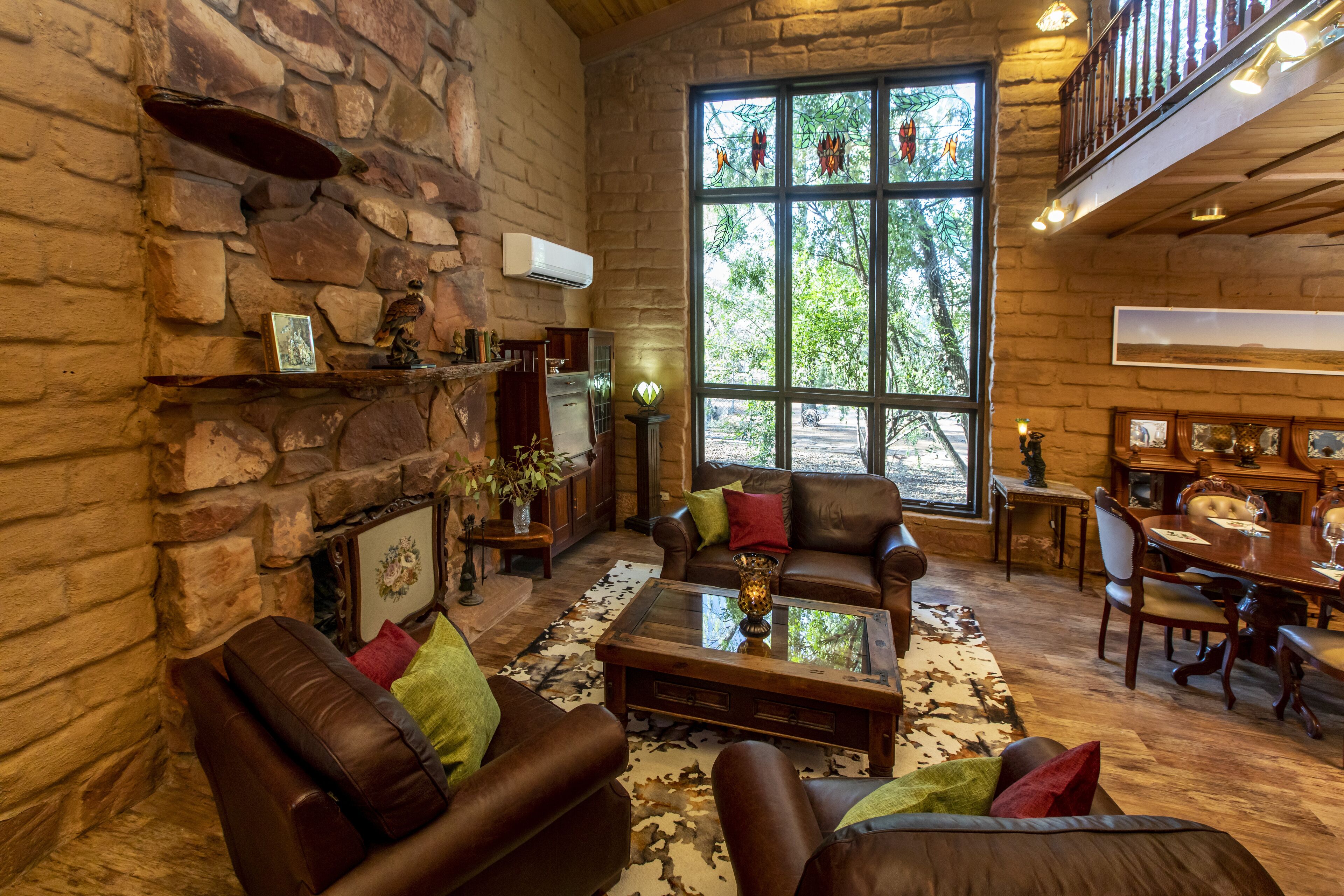 Sturt Desert Pea House - Alice Springs