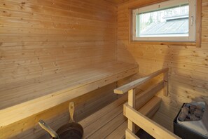 Apartamento, 1 quarto, sauna (58 m2) | Casa de banho | Um polibã, artigos de higiene pessoal grátis, um bidé