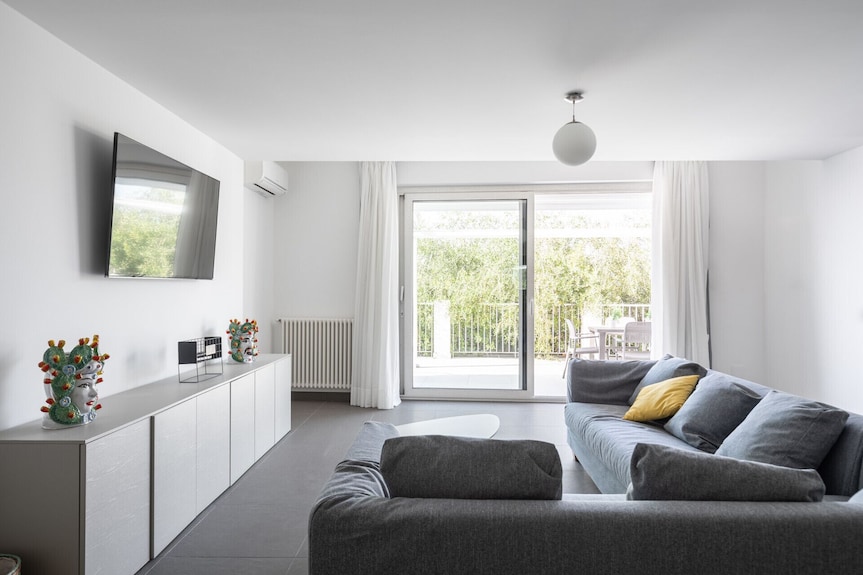 Villa Lipari: Huge Villa With Private Pool And Panoramic View Over The Sea And The Aeolian Islands - Capo d’Orlando