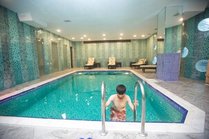 Piscina interior 