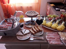 Café da manhã continental grátis todos os dias