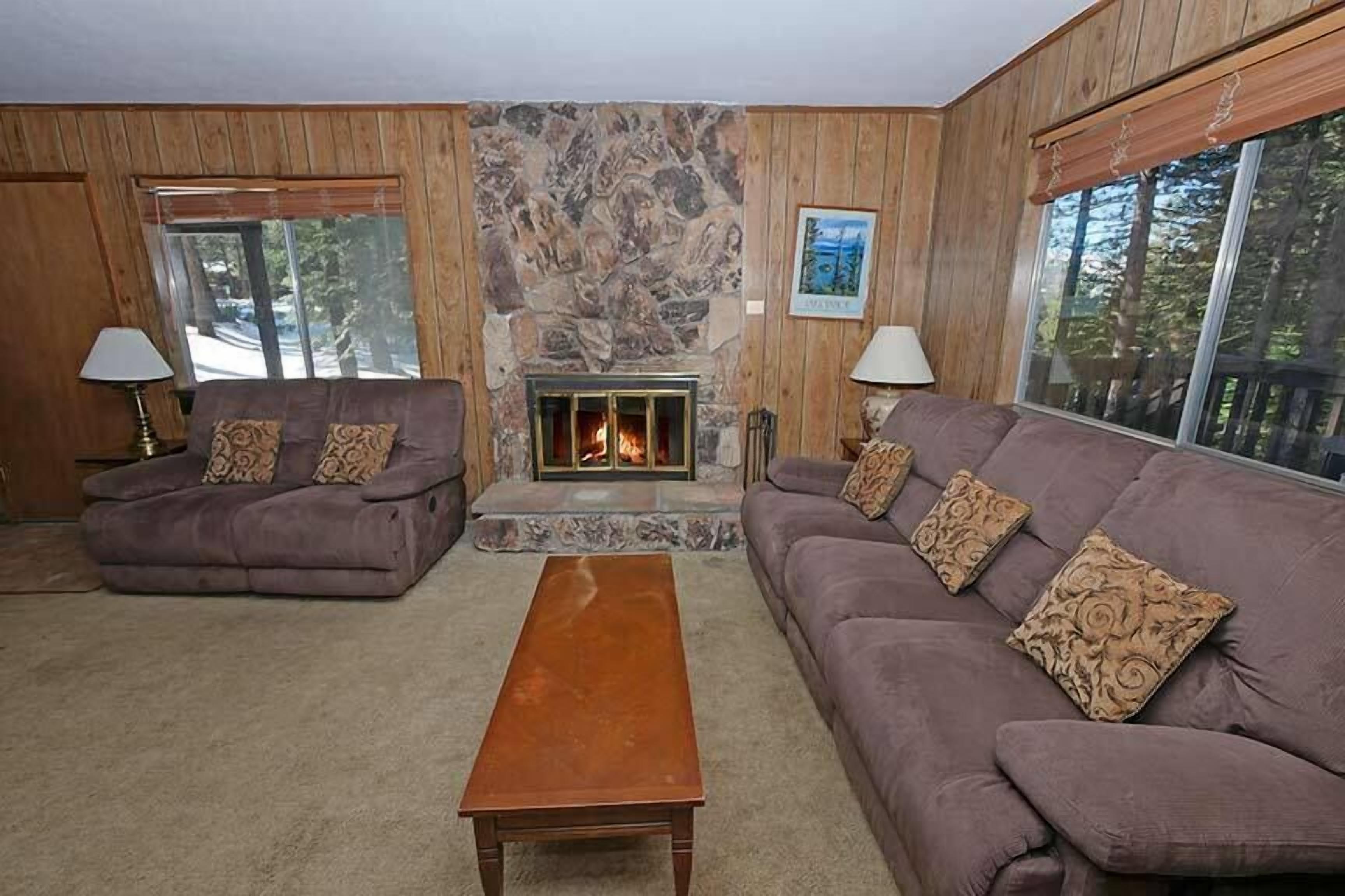 Economical Home - Convenient Location Bordering National Forest! - South Lake Tahoe, CA