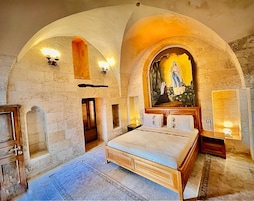 Quarto casal standard | Frigobar, escrivaninha, quartos à prova de som, Wi-Fi de cortesia