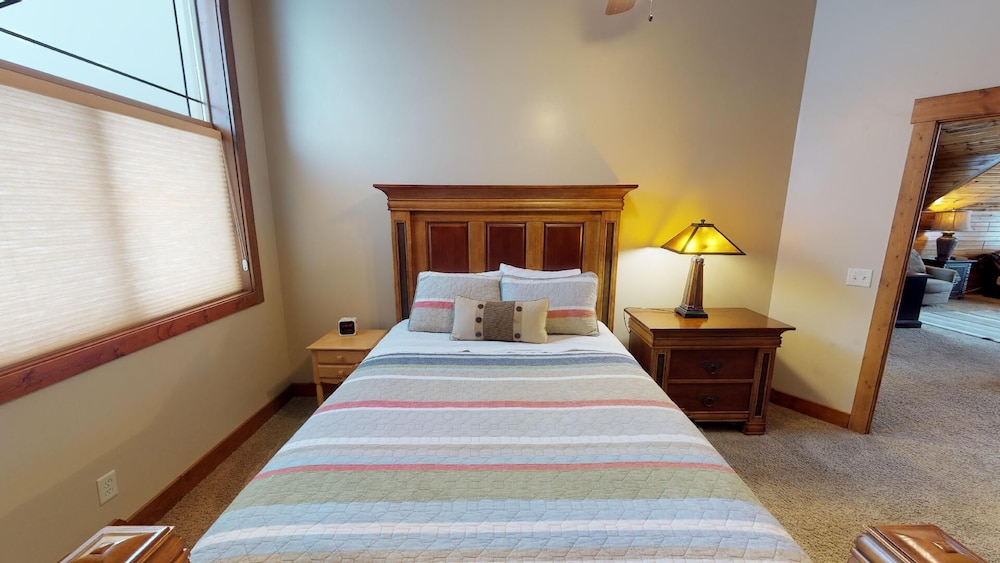 Camille's Haven*private Hot Tub, 4br, Sleeps 12 - Harriman State Park, Island Park
