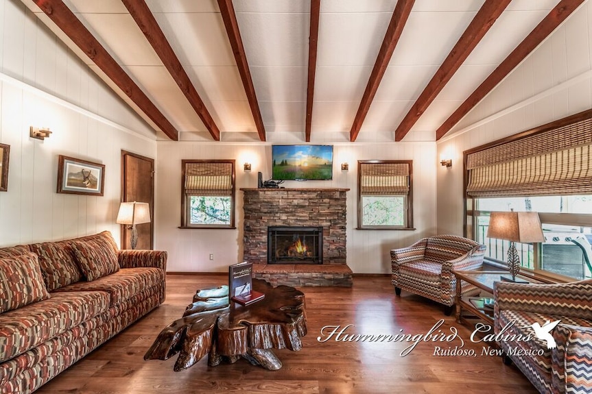 Bluebird View: Level Cozy Home With Hot Tub And Sierra Blanca Views! - New Mexico