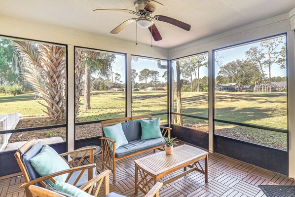 Coastal Pine Lakes Golf Club Getaway: Pets Welcome Reviews, Deals ...