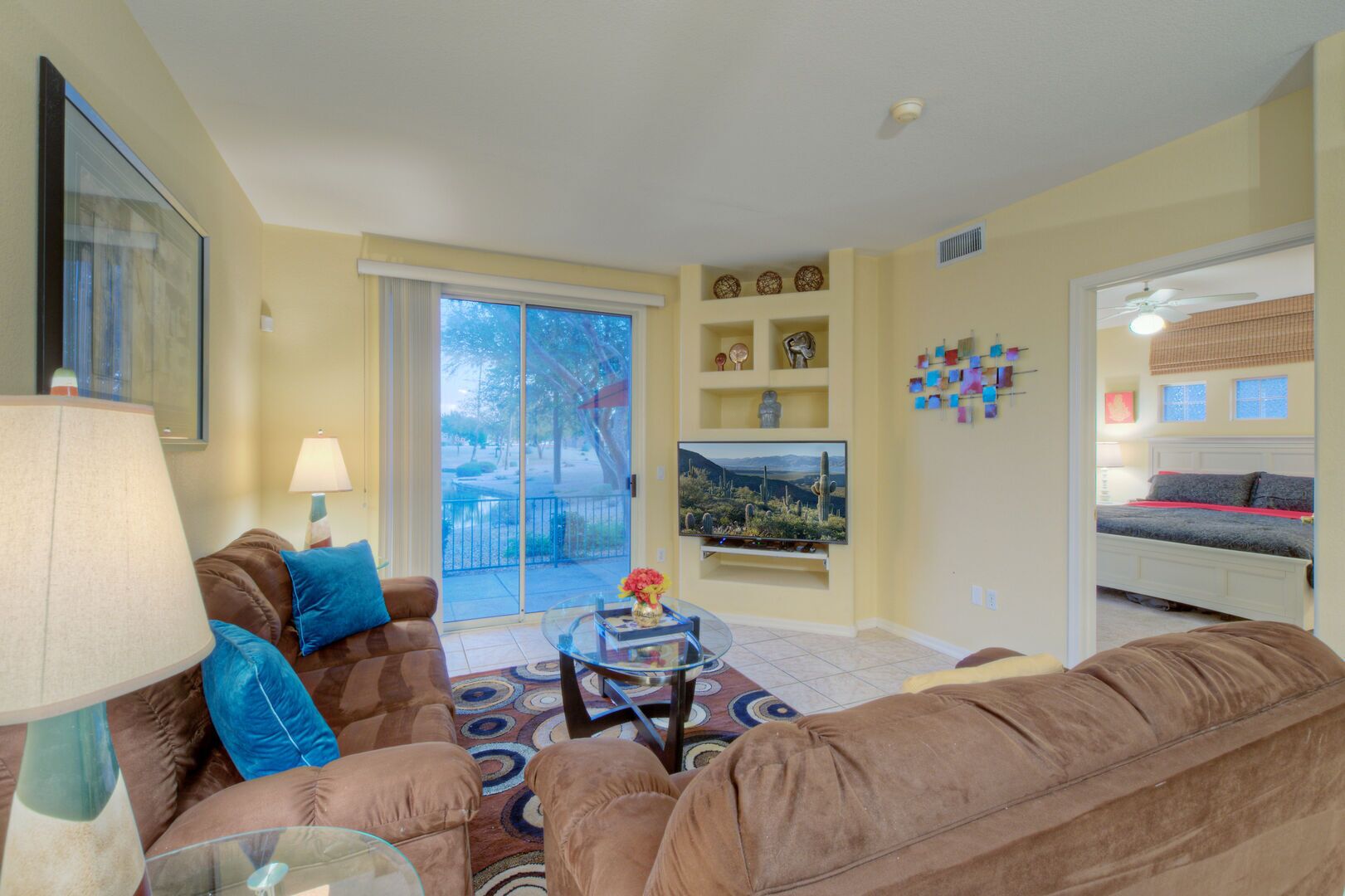 Superstition Lakes 1st Floor Condo: Lake & Sunrise Views, Gated Comm Heated Pool/spa, Walk To Mall - Arizona