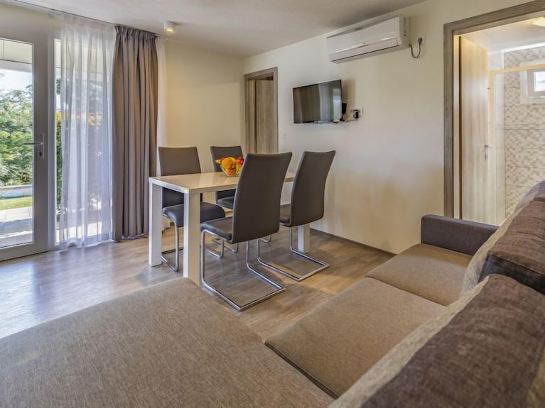 Mobile Home Superior By Interhome - Banjole