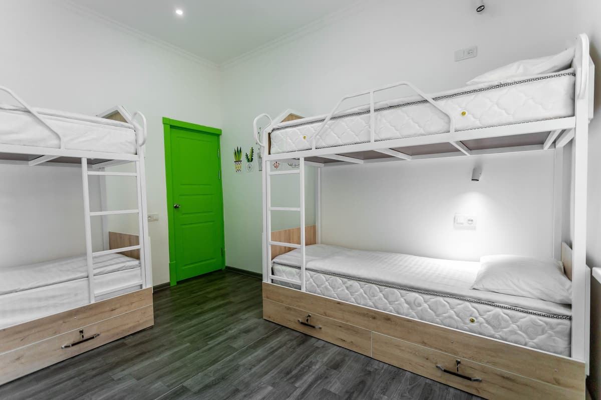Dormitório compartilhado básico, em dormitório misto (6 beds) | Roupas de cama antialérgicas, quartos à prova de som