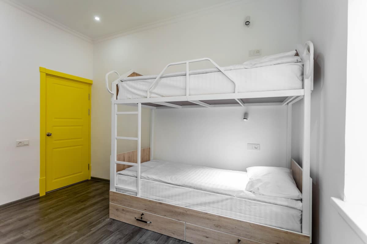 Dormitório compartilhado básico, em dormitório misto (6 beds) | Roupas de cama antialérgicas, quartos à prova de som
