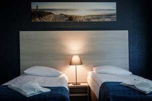 Suite-Estúdio Júnior | 1 quarto, com mobília individualizada 