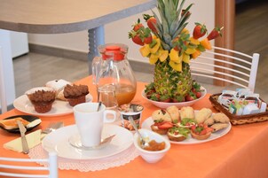 Pequeno-almoço tipo buffet diário incluído 