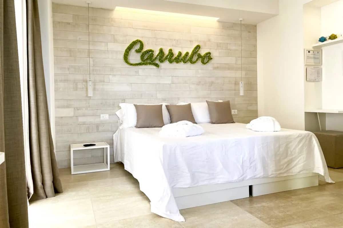 The 27 Exclusive Room | Roupa de alta qualidade, edredões de penas 