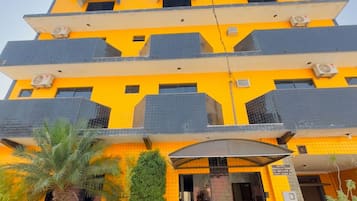 Fachada da propriedade