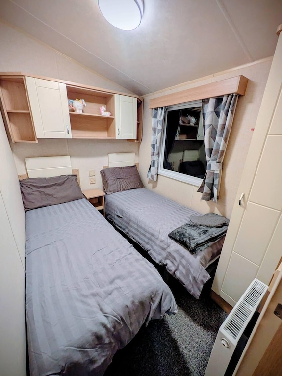 8 Berth Spacious Dog Friendly Caravan, Near Great Yarmouth In Norfolk Ref 10006g - Norfolk