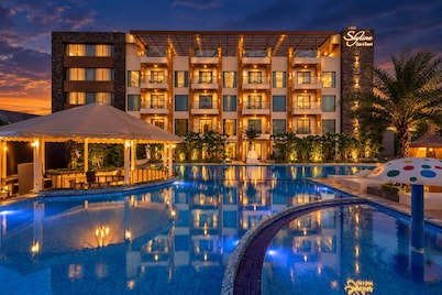 Skyline Resort & Convention Centre