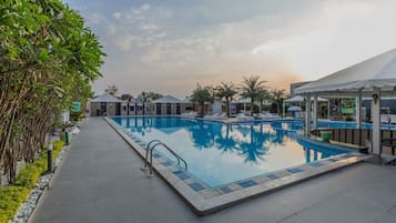 Piscina externa