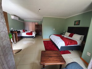 Quarto casal luxo | Individualmente decorados, individualmente mobiliados, escrivaninha