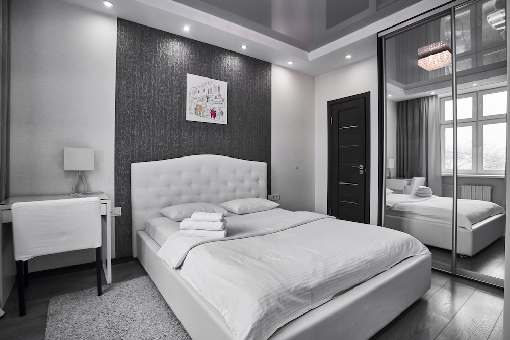 Minsklux Apartment On Karl Marx Str.8 - Minsk