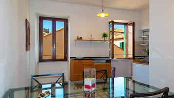 Estúdio (A) | Refeições no quarto