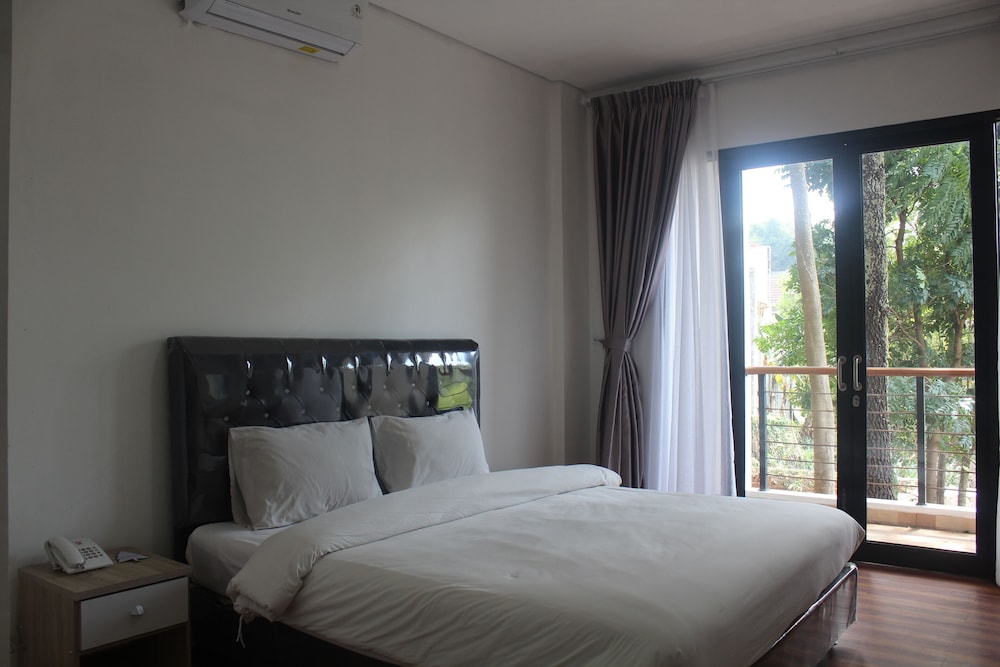 Are You And I Bed & Breakfast - Bandung