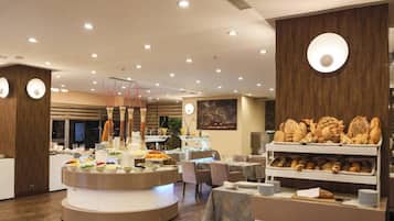 Buffet de pequeno-almoço