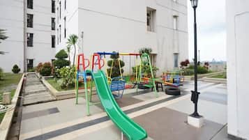 Área de recreio para crianças (ao ar livre)
