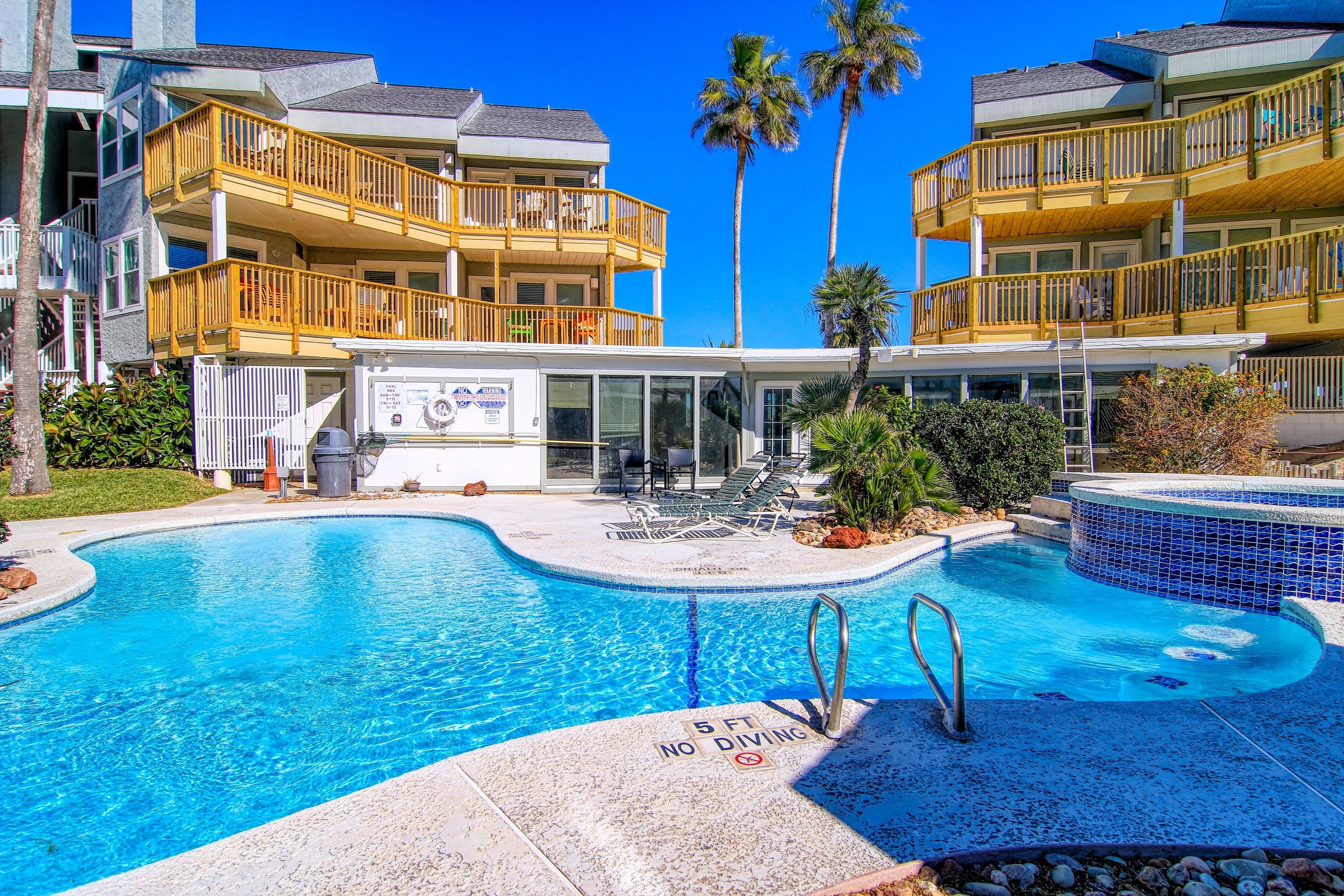 Port Royal Ocean Resort & Conference Center Reviews, Deals & Photos ...