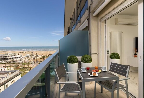 Appartamento Artis - Viale Vespucci 38 | Vista para a água