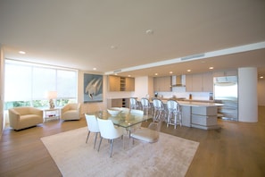 Apartamento em Condomínio Fechado, 3 quartos | Sala | Televisor 