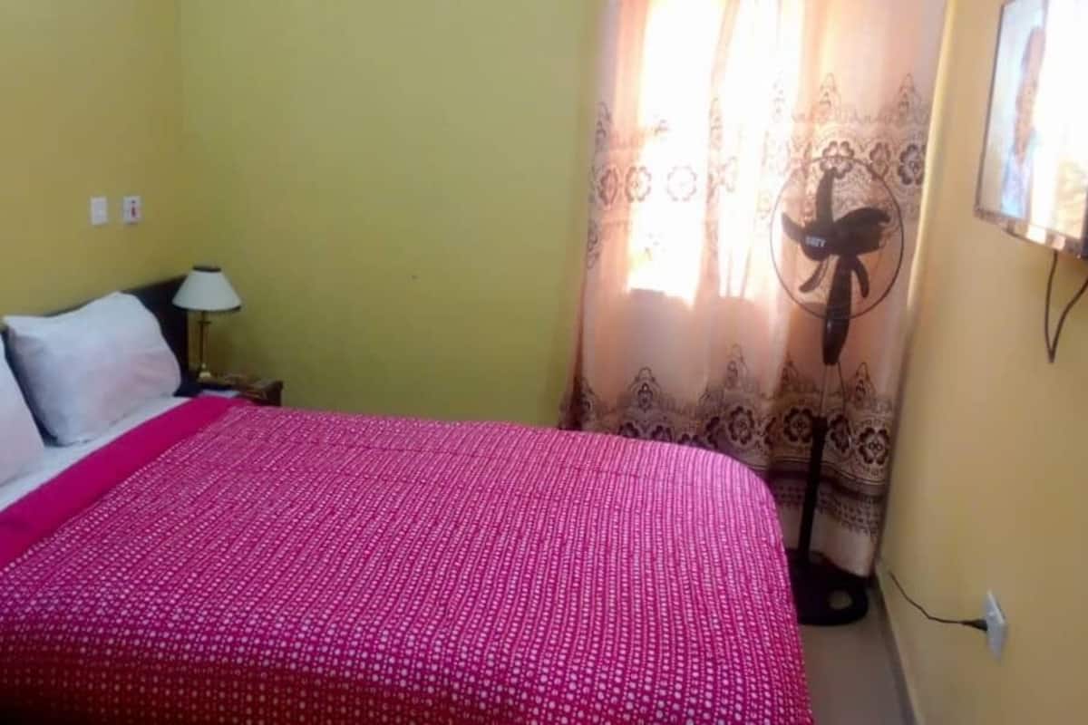 Quarto Deluxe | 1 quarto, lençóis de algodão egípcio, roupa de alta qualidade