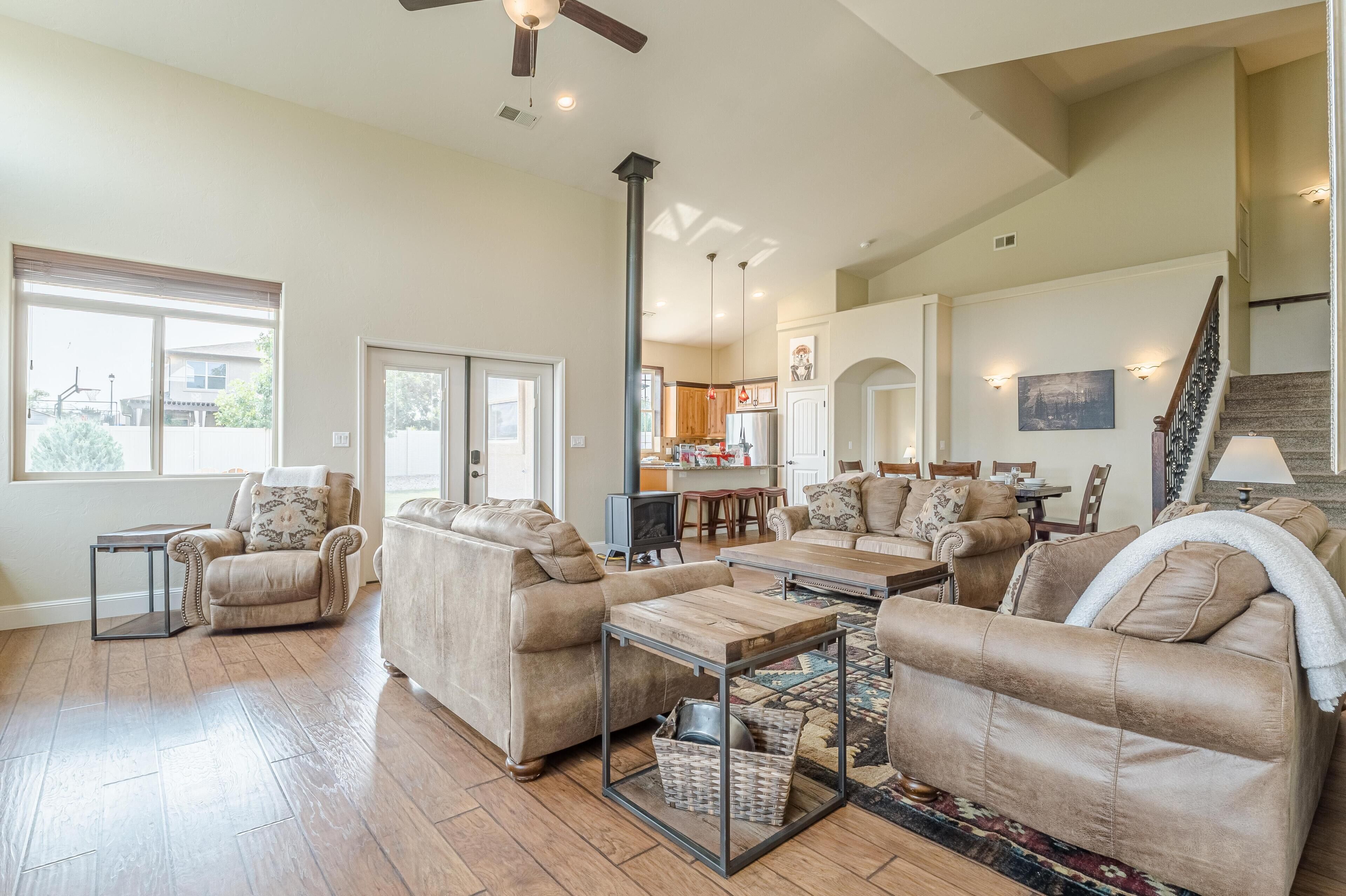 Black Bear Ii: Pet Friendly W/ 2 Primary Suites - Fruita