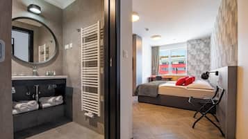 Estúdio | Frigobar, cofres nos quartos, escrivaninha