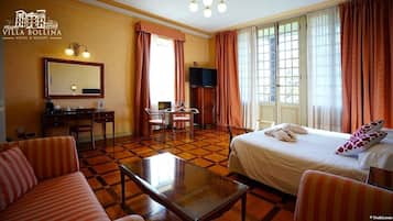 Suíte família, sacada | 1 quarto, frigobar, cofres nos quartos, Wi-Fi de cortesia