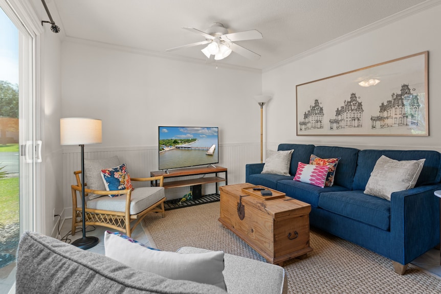 Updated And Clean, 2 Full Baths, Modern Townhouse Close To Pier Village - Jekyll Island, GA